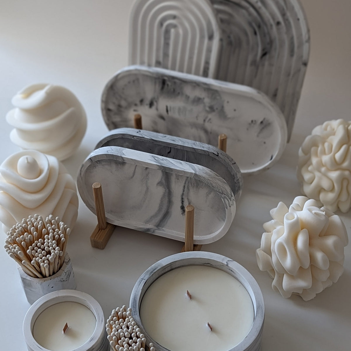 Sculptural Candles as Minimalist Art: How to Style and Display – UP ...